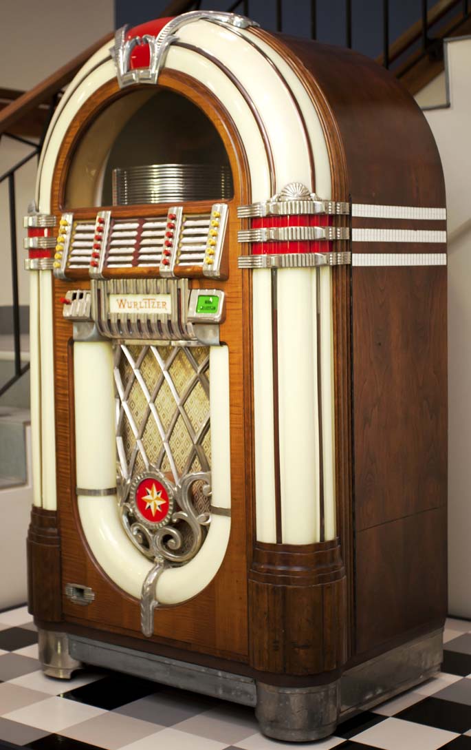 Wurlitzer 1015 Jukebox | NFSA