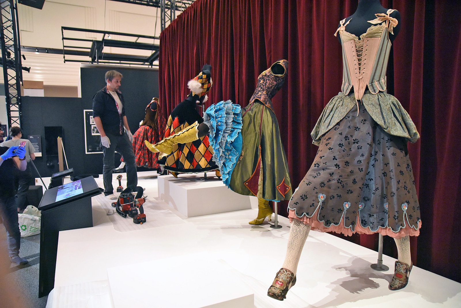 Romeo And Juliet Costume Design