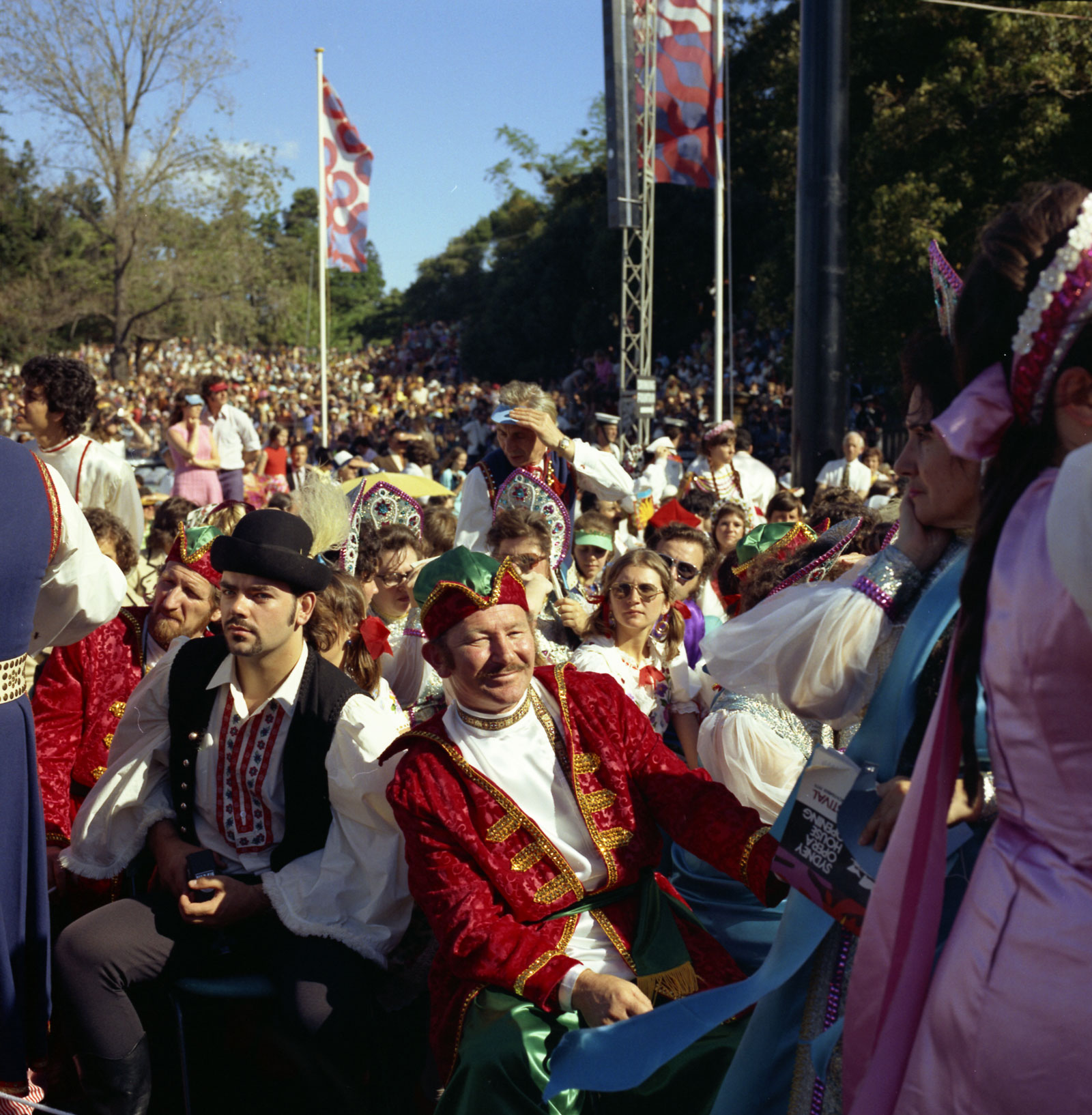 Sydney Opera House Opening – news, photographs, home movie | NFSA