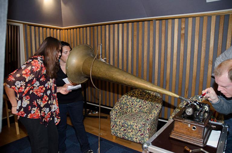 Stiff Gins wax cylinder recording | National Film and Sound Archive of ...