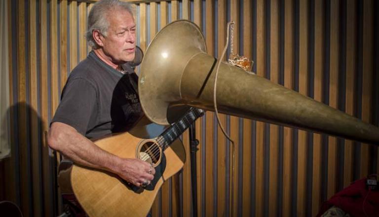 Keith Potger wax cylinder recording | National Film and Sound Archive ...